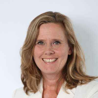 ACC: The Journey to the Top Spot: Building Your In-house Career